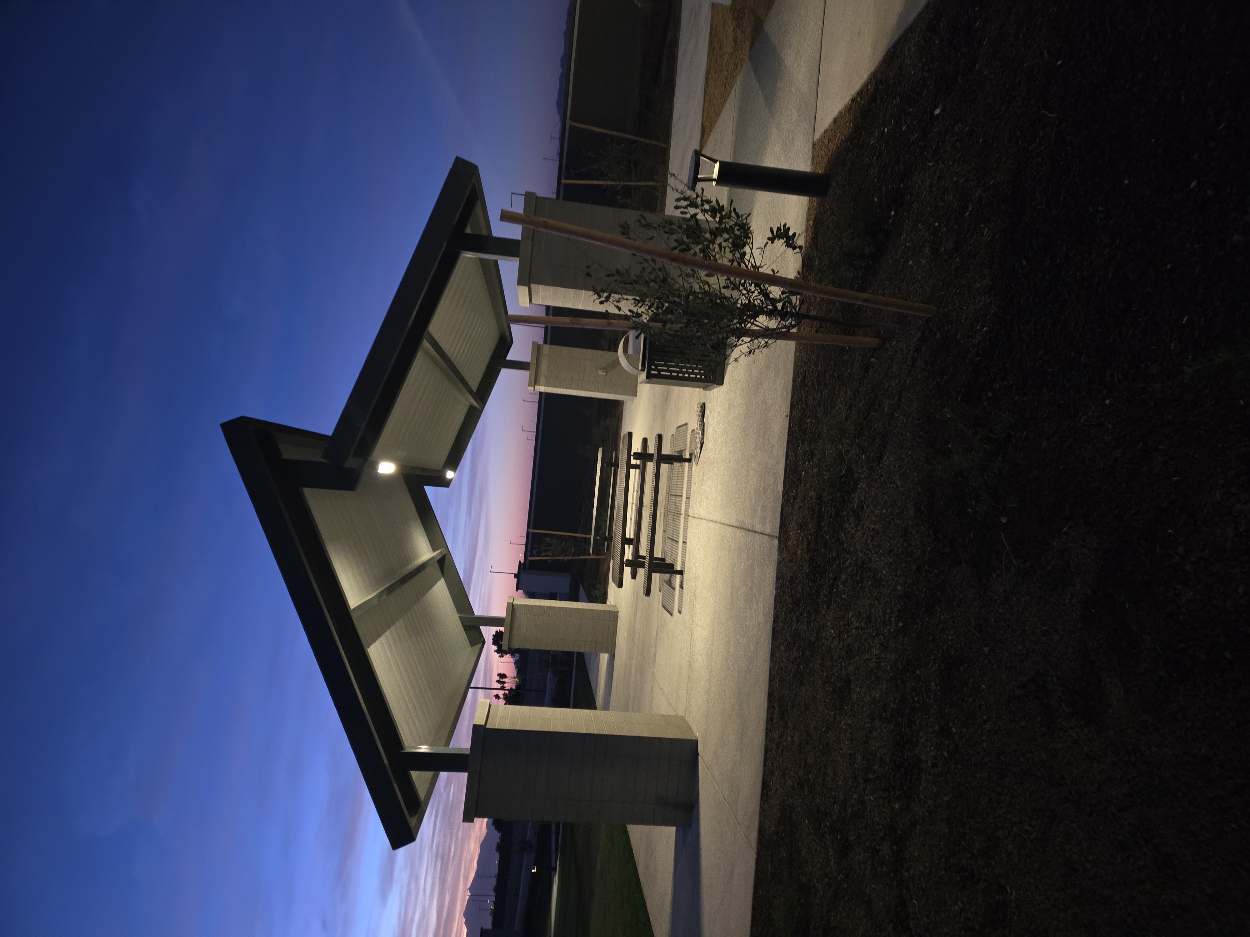 Zone 9 Solar Solutions - Innovative Off-Grid Solar Power